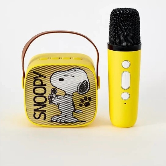 Peanuts | Accessories | Peanuts Speakerpeanuts Snoopy Yellow Portable ...